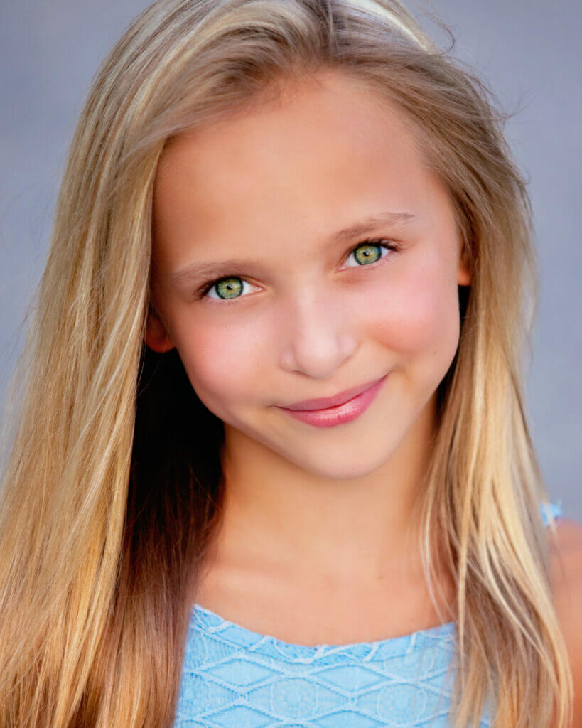 Who Is Lilliana Ketchman? YouTube, Age, Height, Brother, Net Worth ...