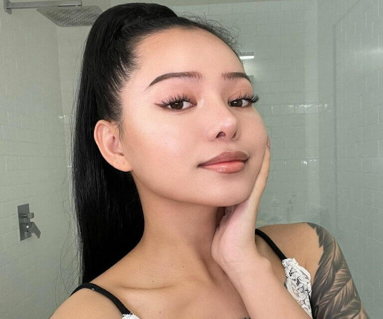 Bella Poarch Wiki Net Worth, Age, Height, Boyfriend, Biography, Career & More - Clebstory